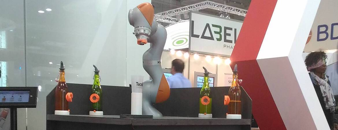 Swisslog - Evotion - Robots de Service Professionnels | Vente ...